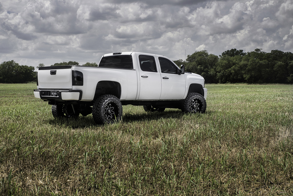 #69 2013 Chevrolet Silverado 2500 white